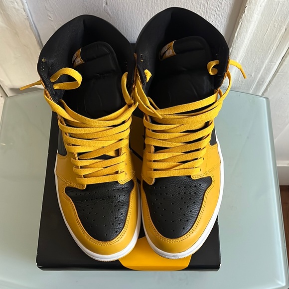 Nike | Shoes | Pollen Jordan Retro High Sz11 | Poshmark